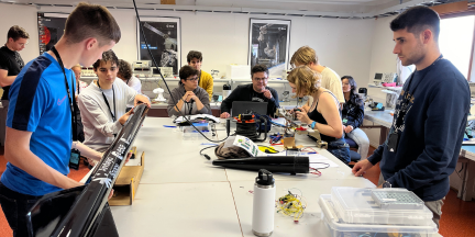 Escola d'Enginyeria de Telecomunicació i Aeroespacial de Castelldefels ...